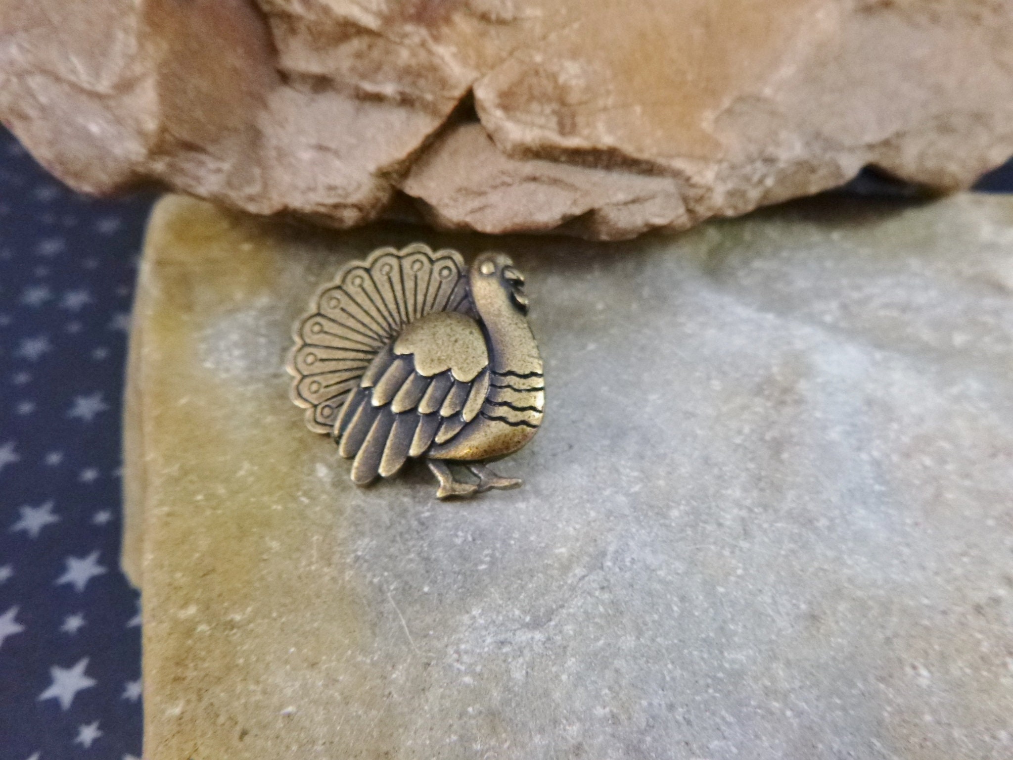 Thanksgiving Turkey Brass Vintage Tack / Lapel Pin Signed JJ