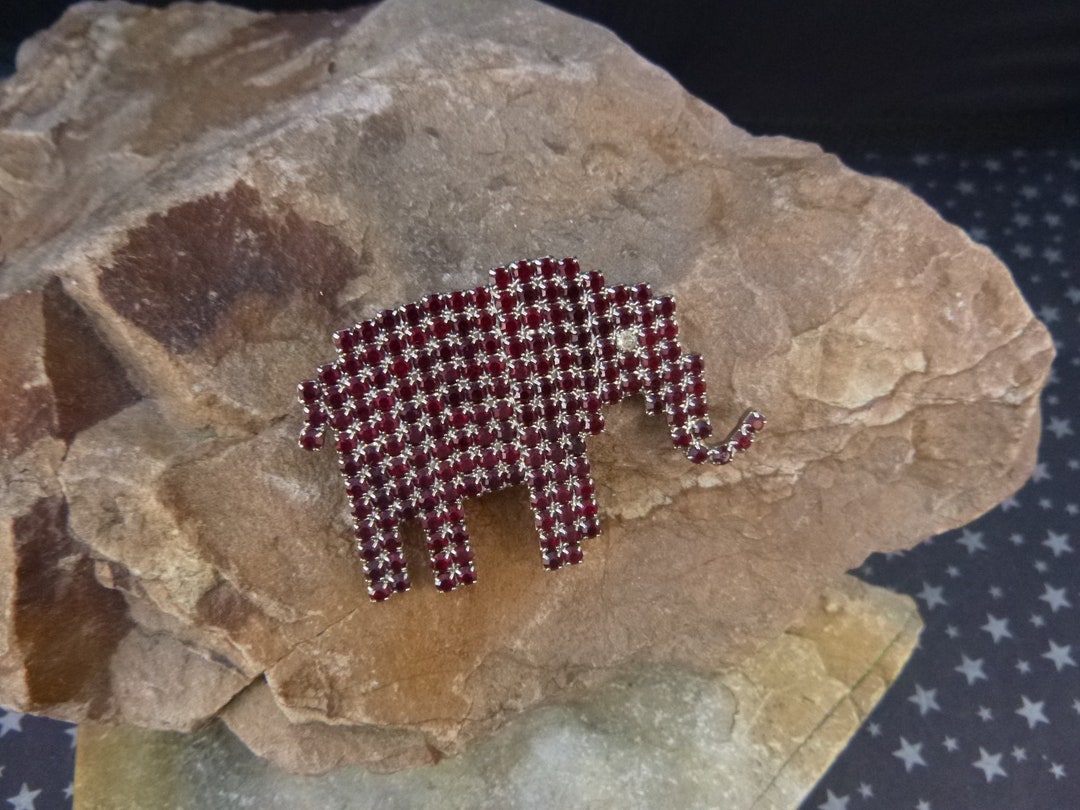 Dorothy Bauer Republican Elephant Patriotic Vintage Pin Sparkling Red ...