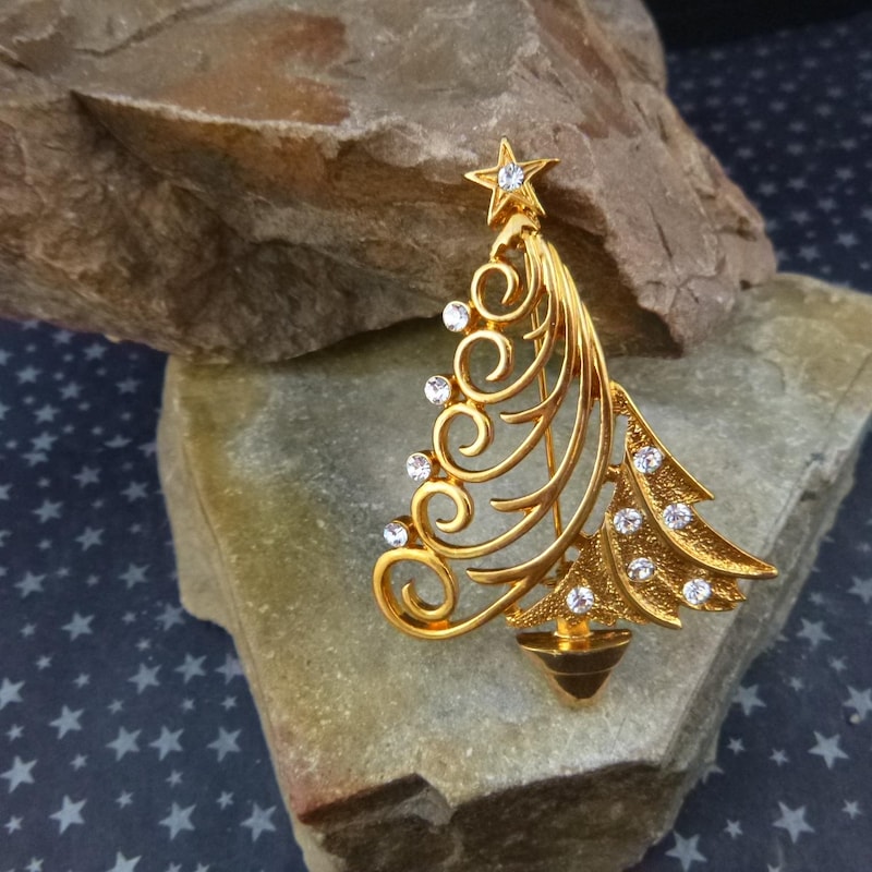 1970s Christmas Tree Pin - Etsy