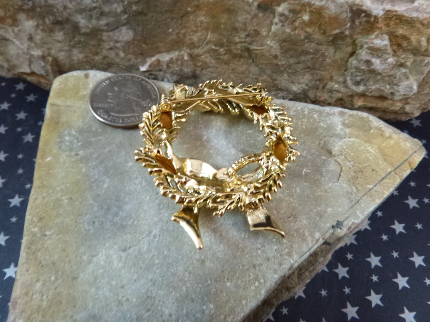 Tancer II Holiday Wreath Vintage Christmas Brooch Red Navette Stones ...