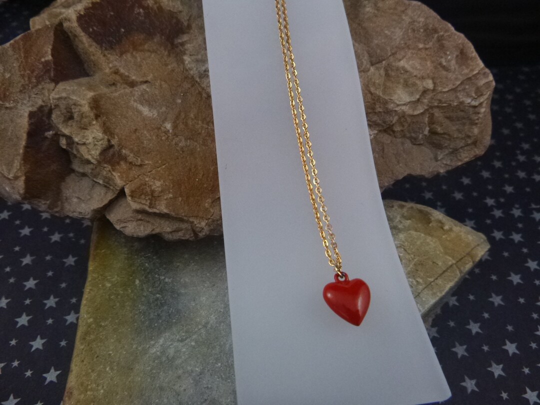 Rare Child’s 1960’s Hard Plastic Red Valentine Heart Necklace | Vintage ...