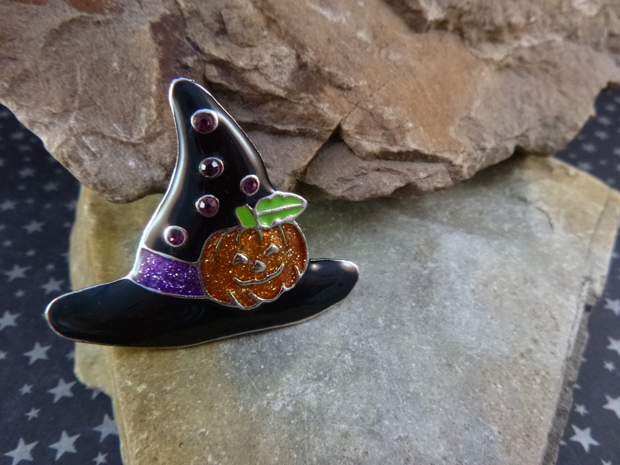 Vintage Witch Hat Pin with Rhinestones and Pumpkin | Black Pointed Hat ...