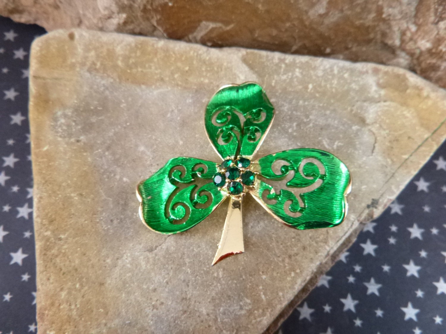 Vintage Shamrock Signed Beatrix Green Enamel Irish St Patrick’s Brooch ...
