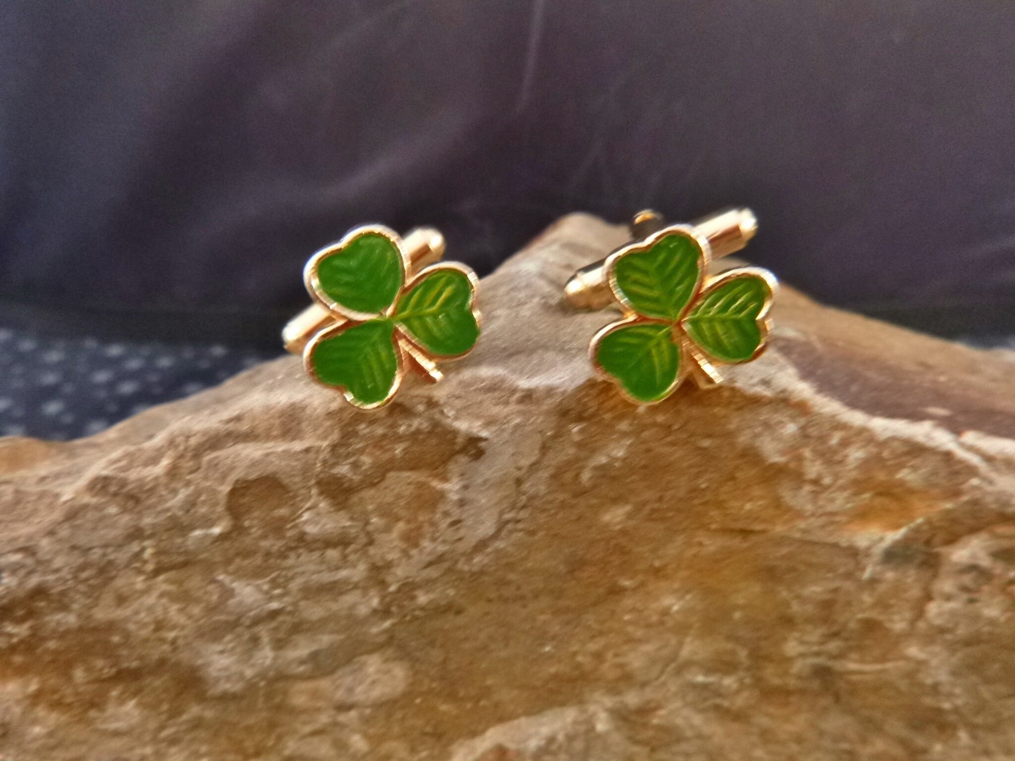 Small Shamrock Cuff Links | Vintage Three Leaf Clover Irish Themed ...