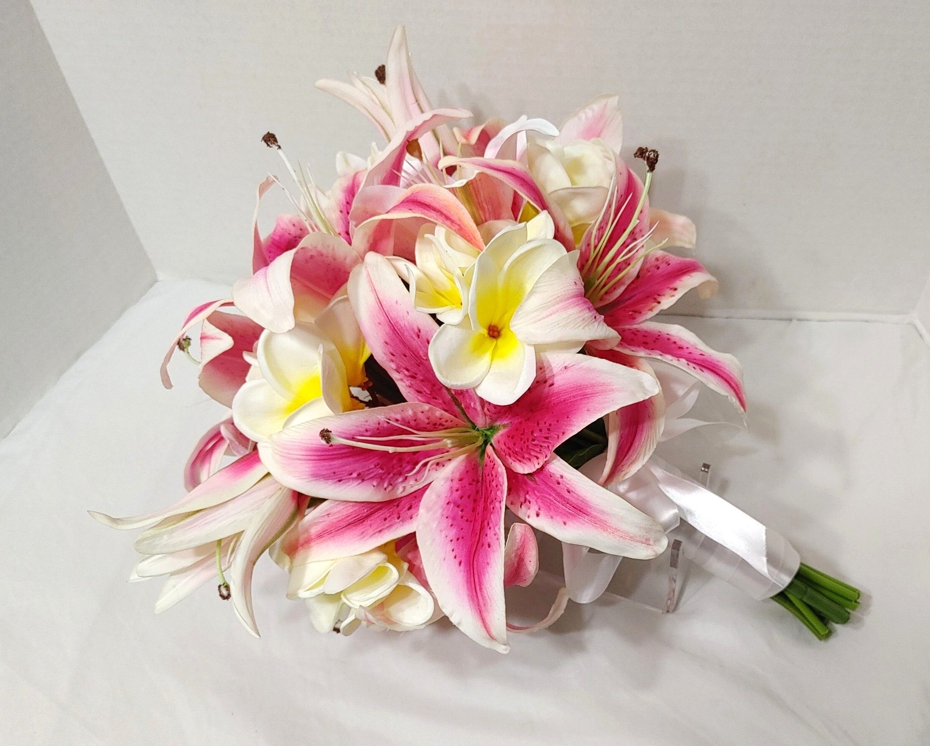 Stargazer lily wedding bouquet 60 photos - Astyledwedding.com