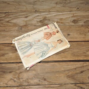 Vintage 1961 Simplicity Wedding Dress or Bridesmaid Dress Pattern #8343 ...