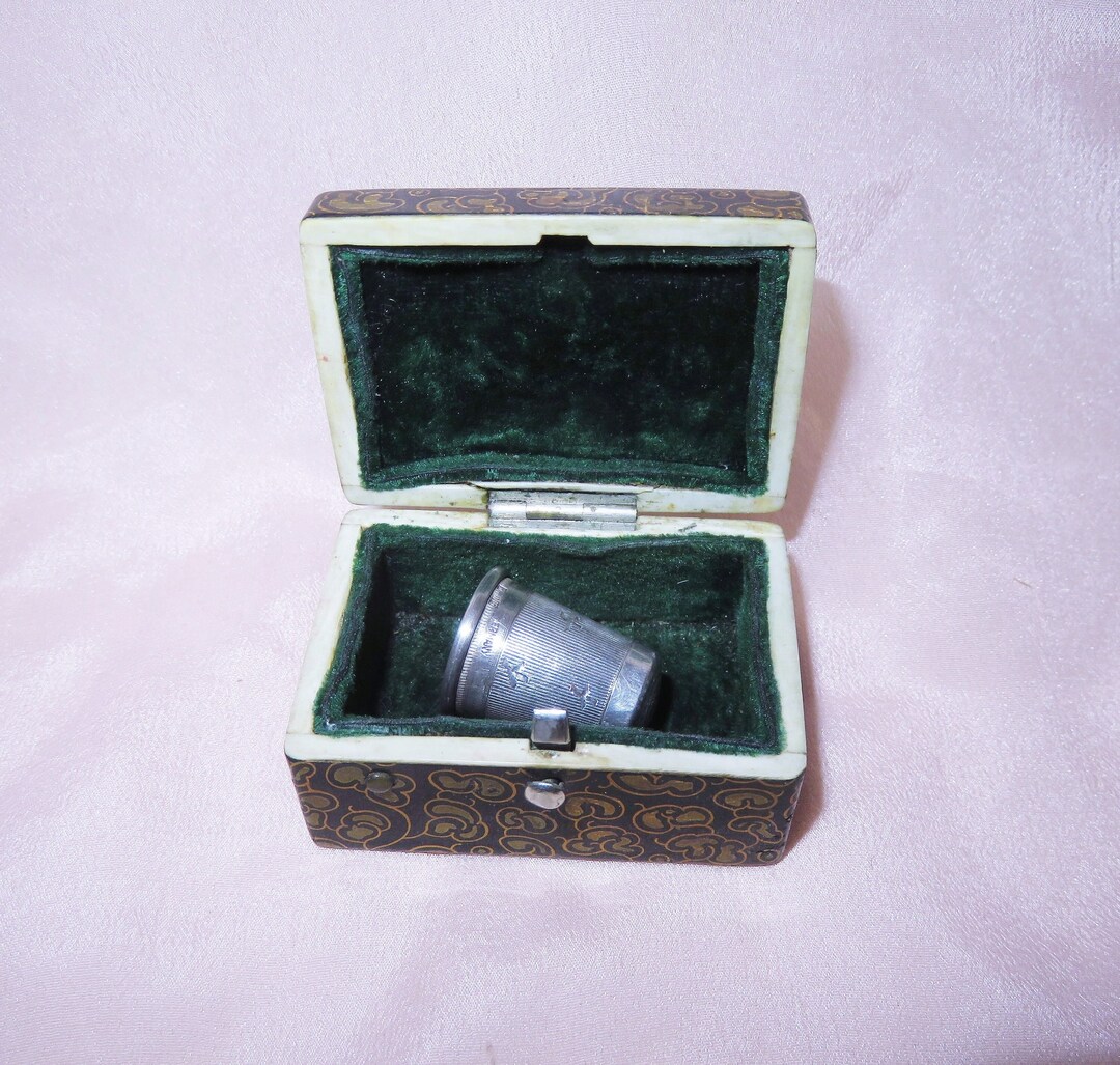 Collectible Antique Japanese Lacquerware Papier Mache Hand Painted Box ...