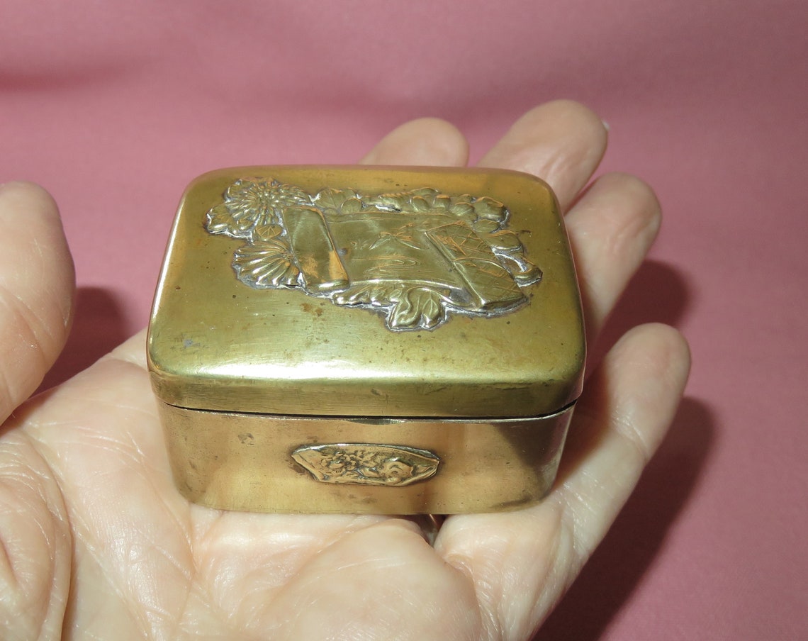 Antique Brass/bronze Japanese Meiji Era Hinged Box Pill - Etsy