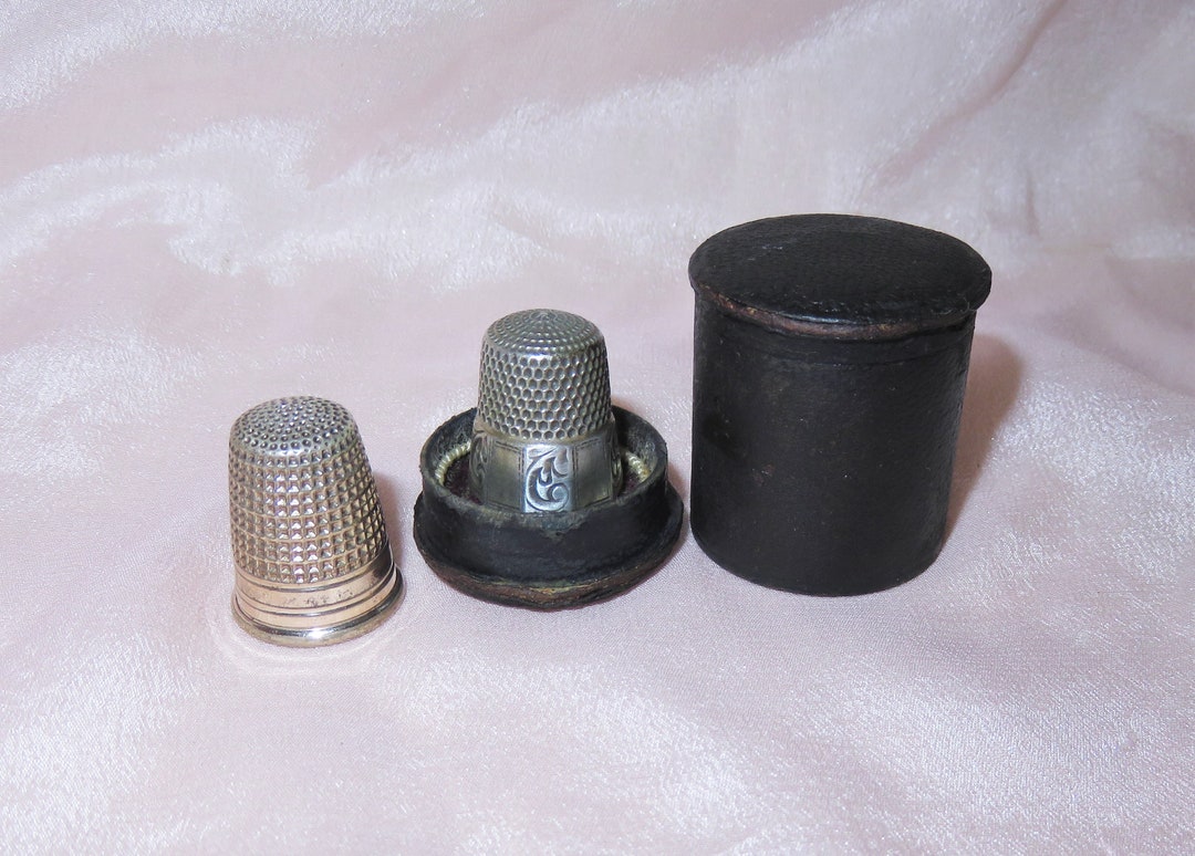 Antique Leather Dennison Mfg. Co Thimble Holder - Velvet Thimble Stand ...