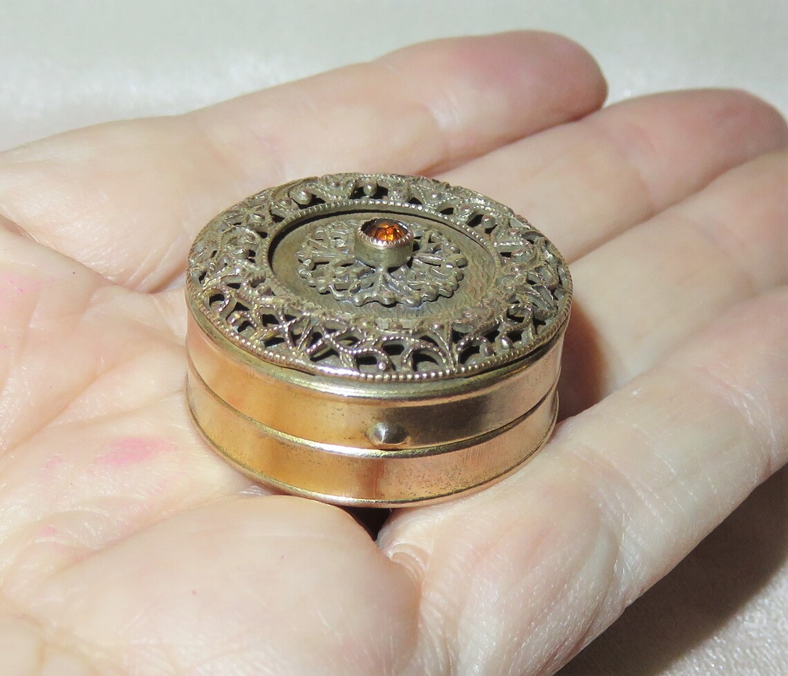 Antique Gilt Brass Filigree Hinged Rouge Compact Case | Etsy