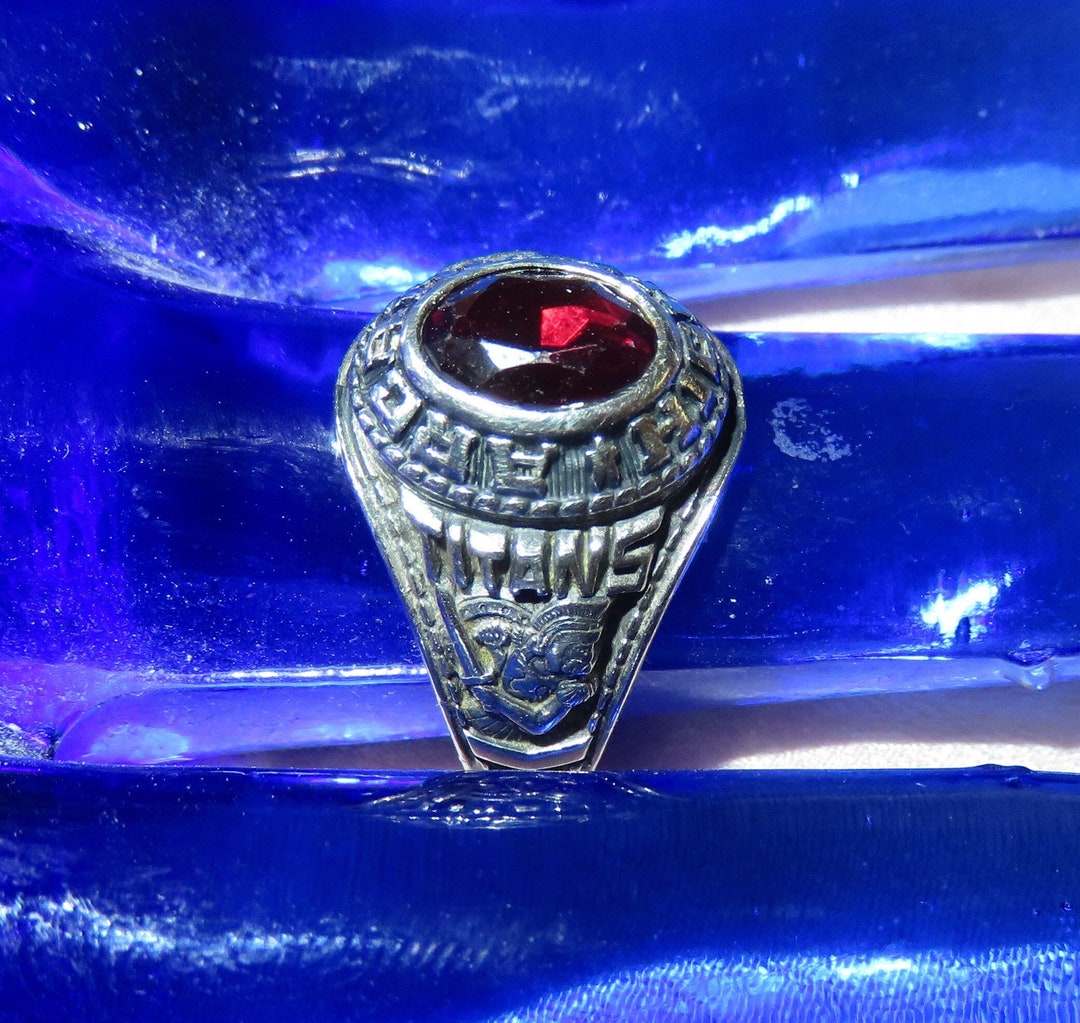 Vintage 10K Solid White Gold High School Class Ring With Garnet Stone ...