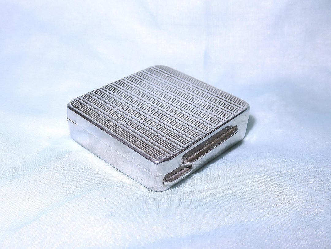 Vintage Solid Silver Pill Box Snuff Box Engine Turned .800 Continental ...