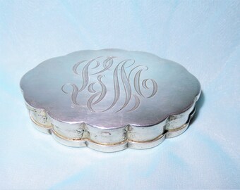 Scalloped Compact - Etsy