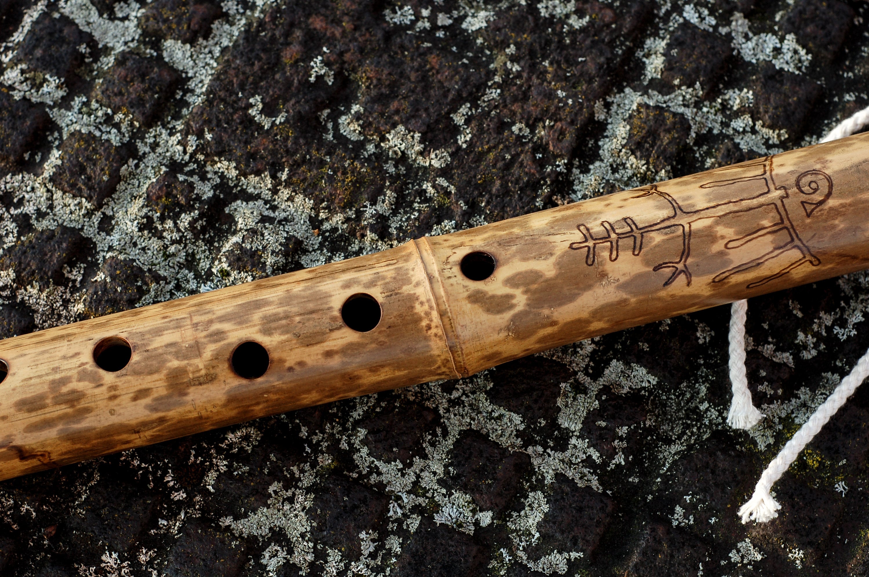 Bamboo Native American Flute bass D | Etsy