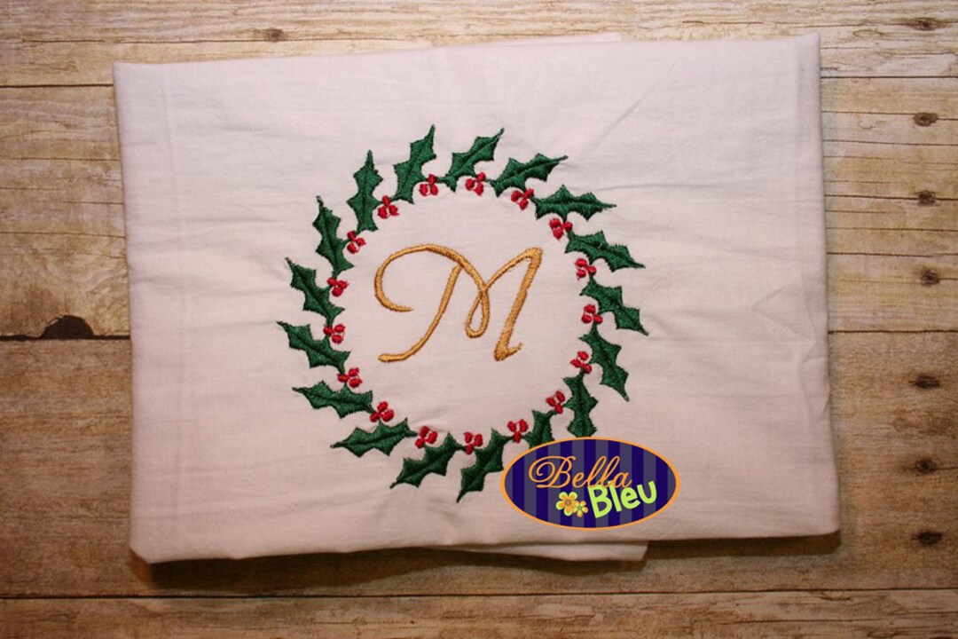 Christmas Wreath Holly Circle Design Monogram Machine Fill Embroidery ...