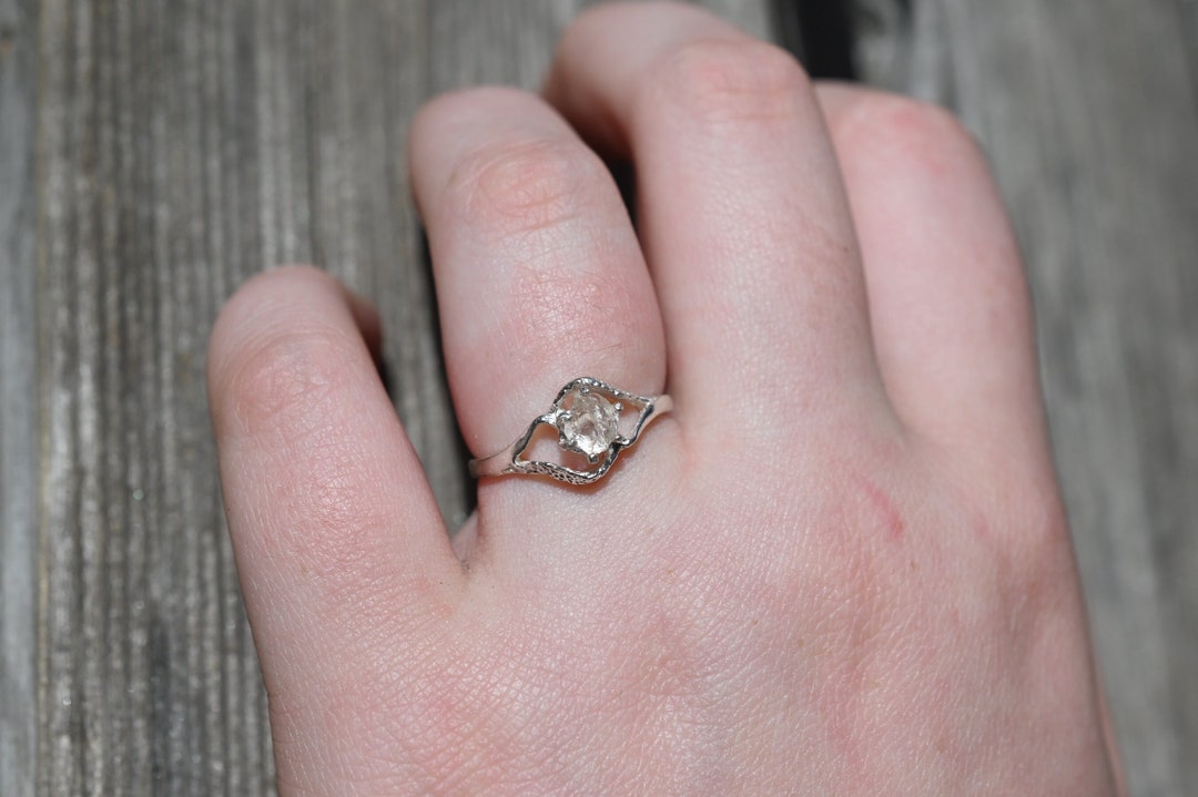 Alternative Raw Crystal Engagement Rings, Raw Crystal Ring, Round or ...