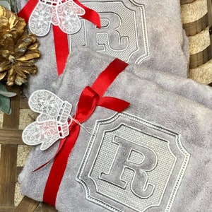 Embossed Monogram Bath Towels, Custom Embossed Plush Towel ...