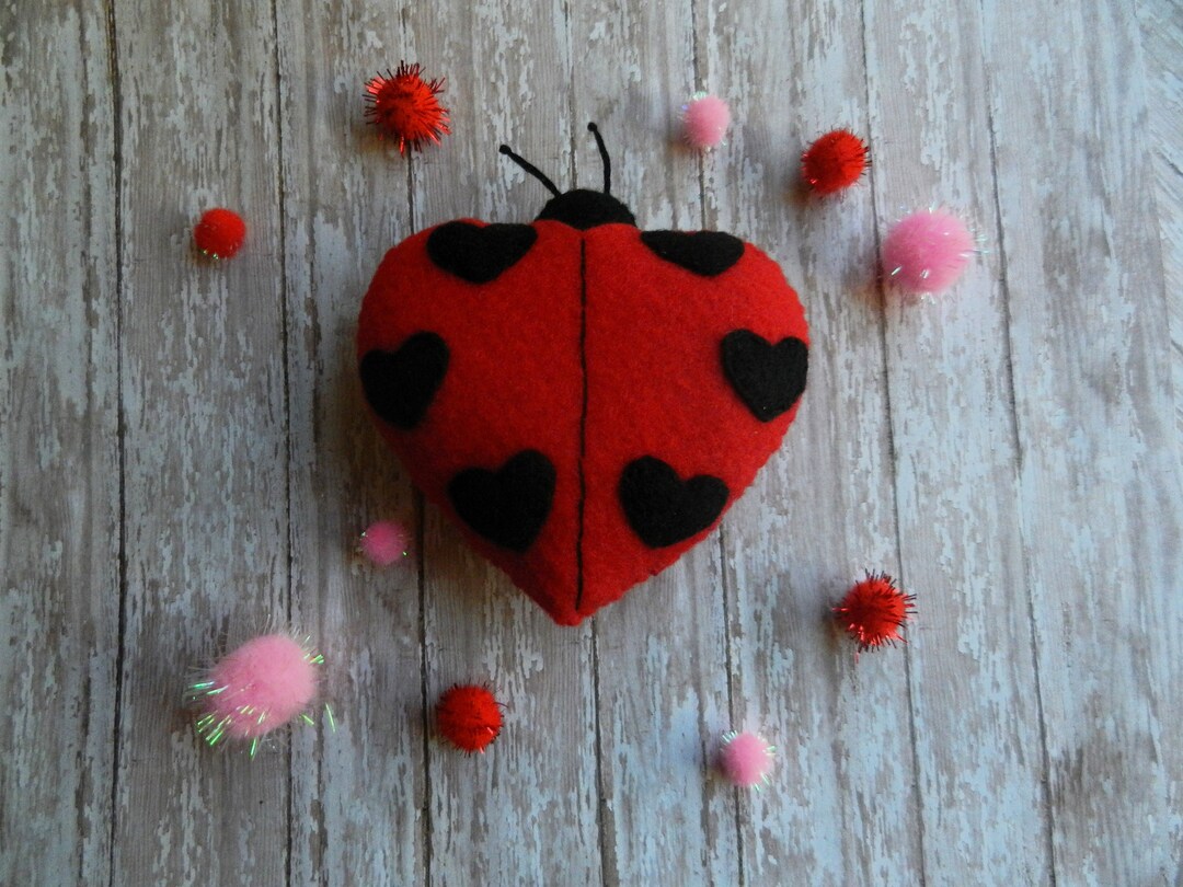 Felt Chunky Heart Shaped Valentine Love Bug Plushie - Etsy