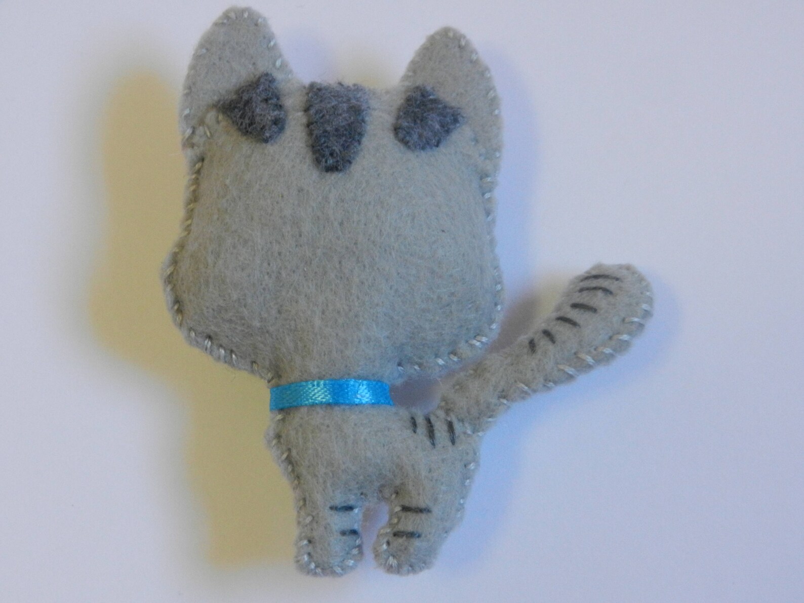 Felt Travel Wee Kitten and Cat Toy Altoid Tin Travel Toy | Etsy