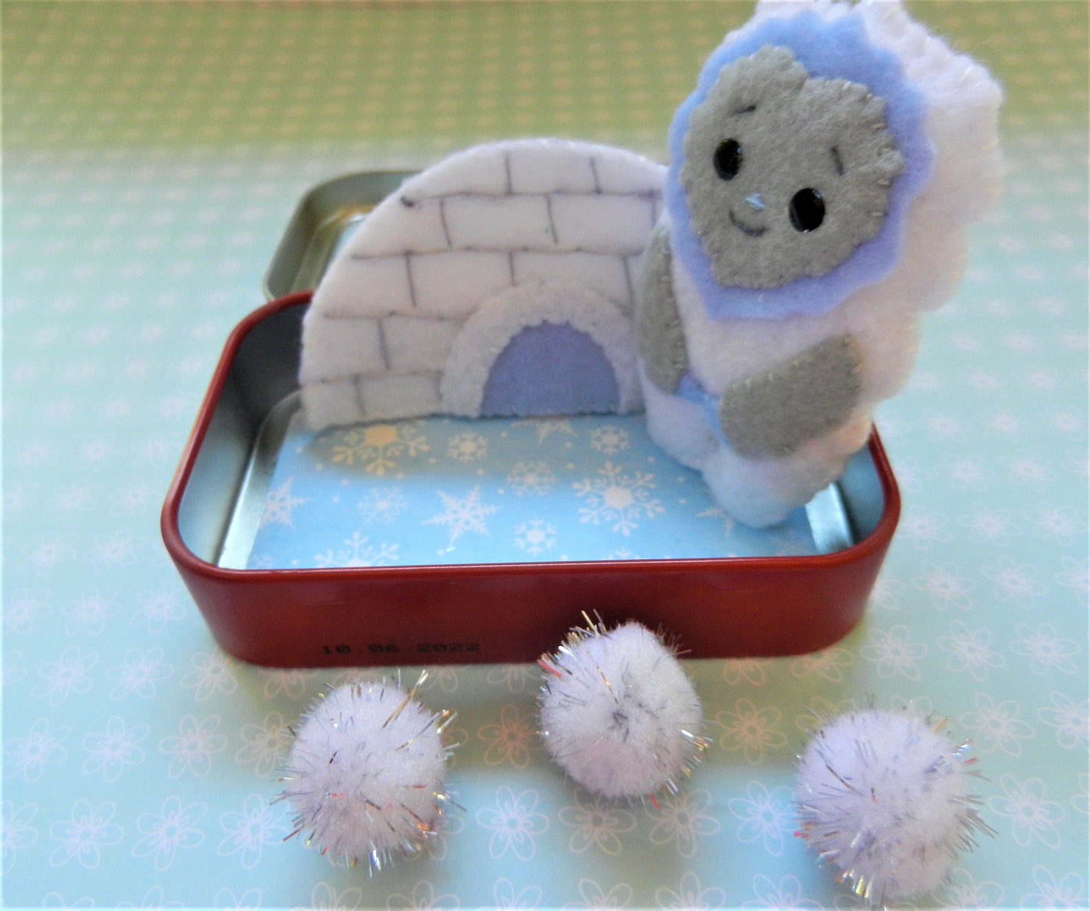 Felt Yeti Abominable Snowman Altoid Tin Travel Wee - Etsy