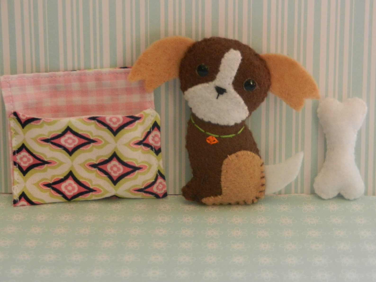 Felt Pocket Pet Plushies in a Pouch by Littledear - Etsy