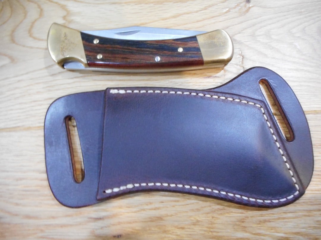 Buck 110 Cross Draw Buffalo Leather Knife Sheath . Dark Oil Rustic ...