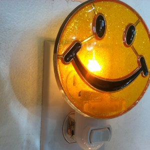 Happy Face Night Light 4 Watt On/off Switch - Etsy