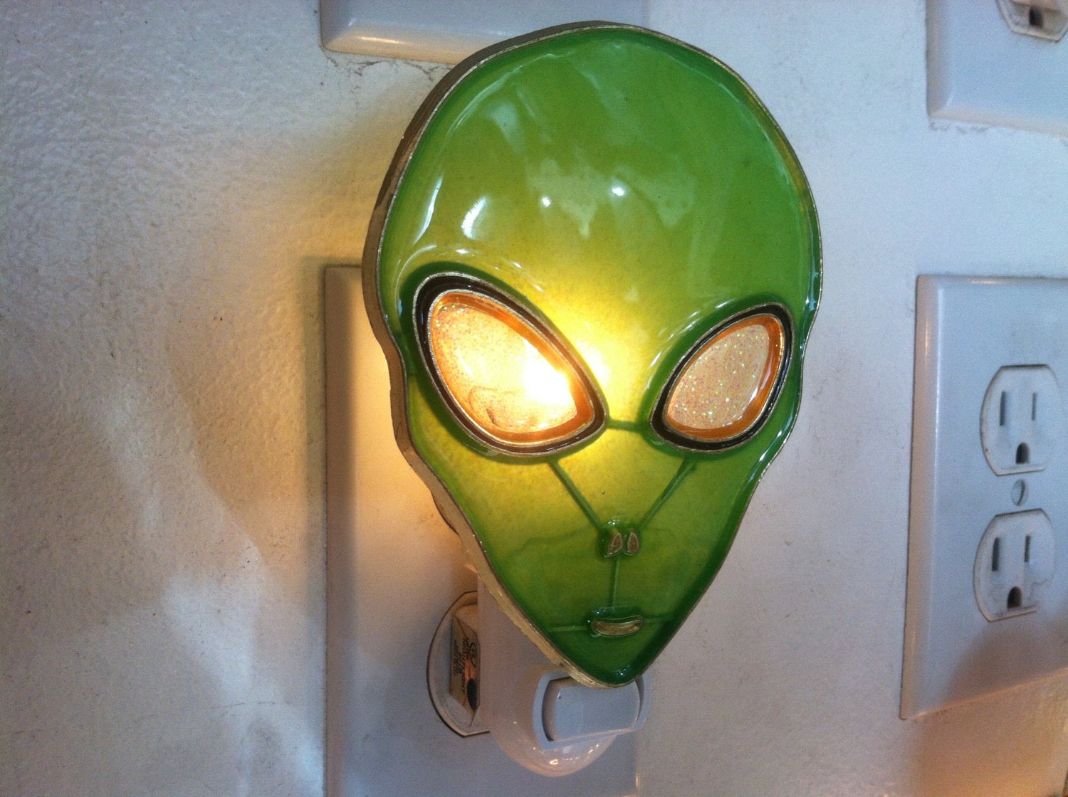 buy online discount 5 pcs Alien Night Light 4 watt on/off switch