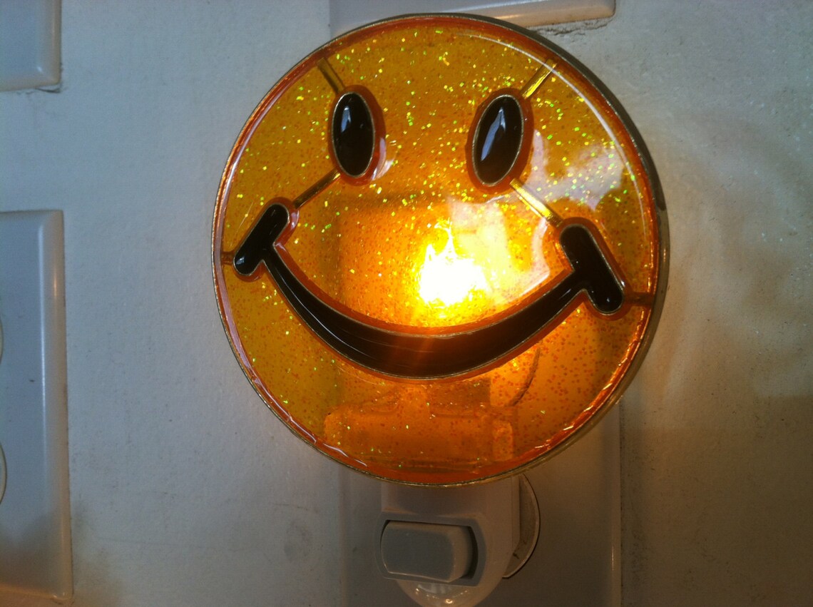 Happy Face Night Light 4 Watt On/off Switch - Etsy