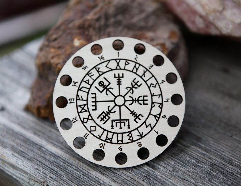 Viking Runic Compass Embroidery Floss Thread Storage Holder - Vegvisir ...