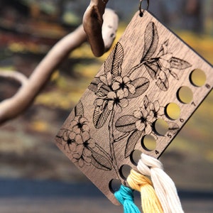 Plumeria Tropical Lei Flower Embroidery Floss Thread Storage Holder ...