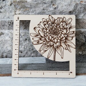 Chrysanthemum Flower Gauge Swatch Measurement Ruler in 4 Inches and 10 ...