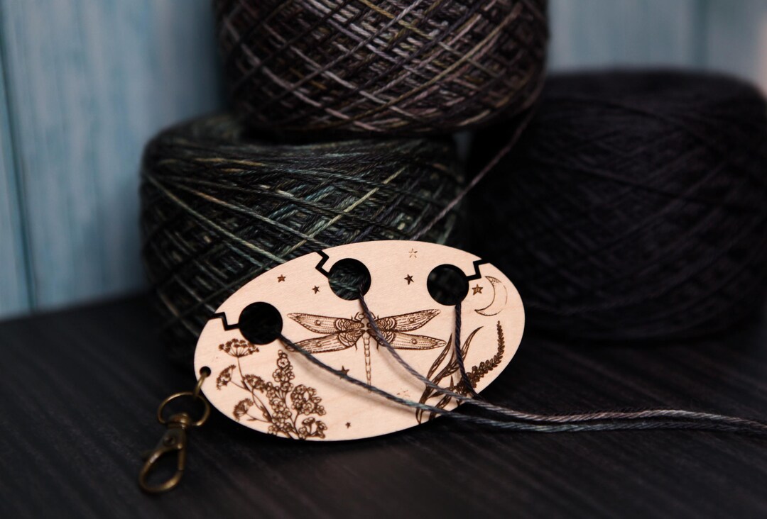 Dragonfly in Night Sky Knitting & Crochet Yarn Separator. Yarn Divider ...