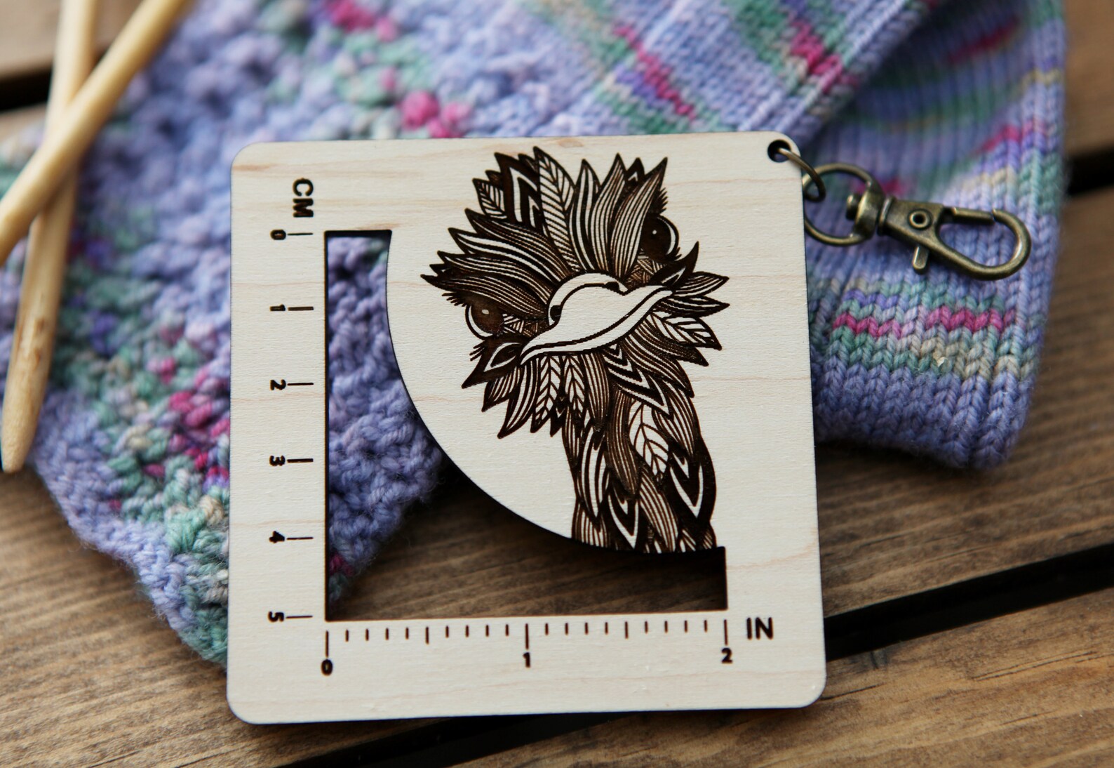 Ostrich Bird Gauge Swatch Measurement Ruler in Inches and Centimeters ...