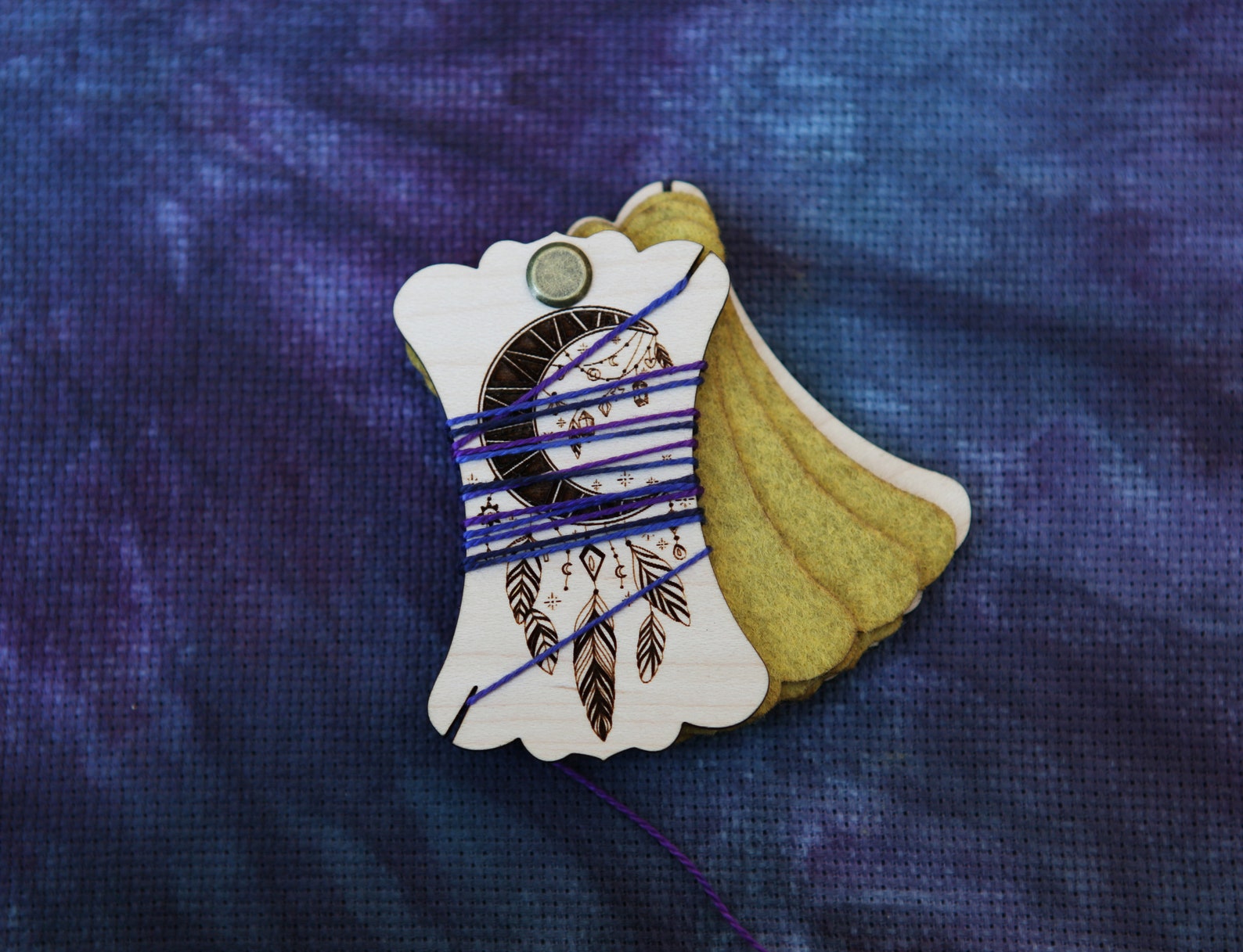 Wood and Felt Moon Needle Keep Minder for Sewing - Etsy