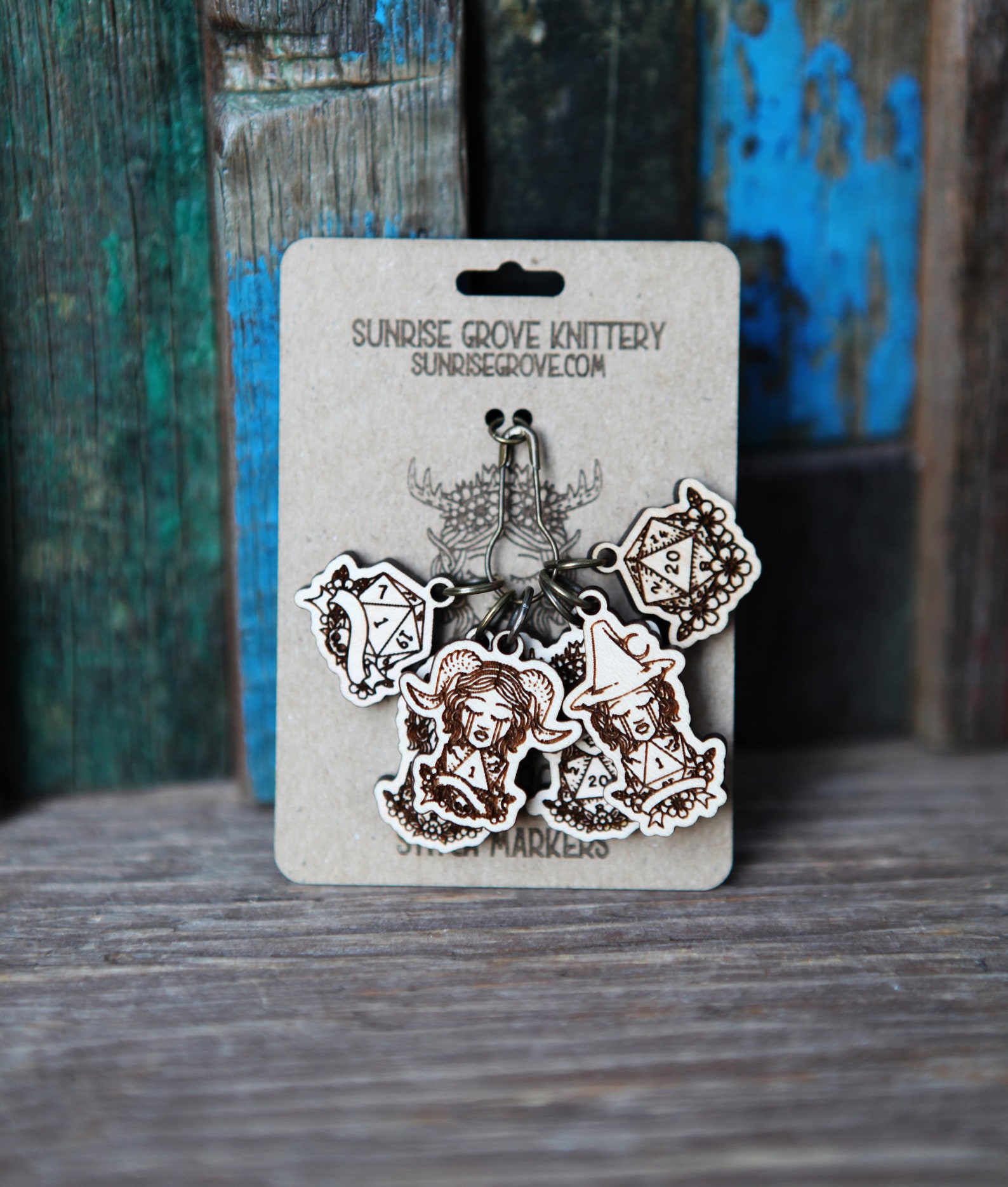 D20 Dice Knitting Stitch Markers, Maple Wood Set of 6. DND Druid, Elf ...