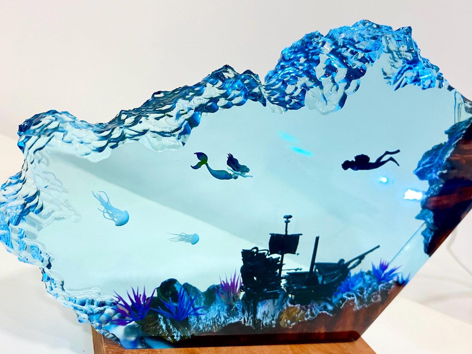 Resin Night Lights, Little Mermaid & Human Epoxy Resin Wood Night Light ...