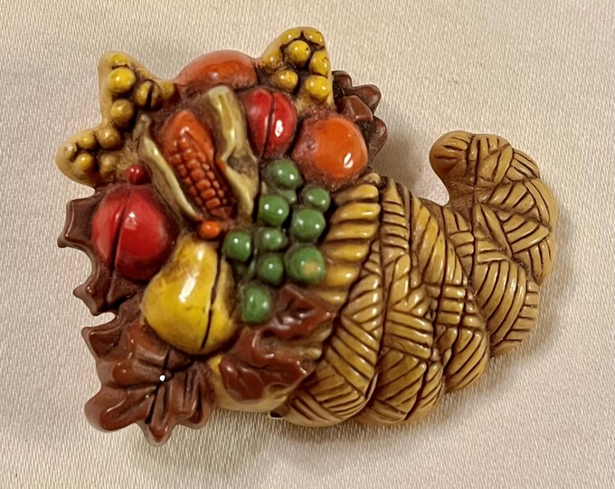 1986 Vintage Hallmark Horn of Plenty Cornucopia Thanksgiving Pin Brooch ...