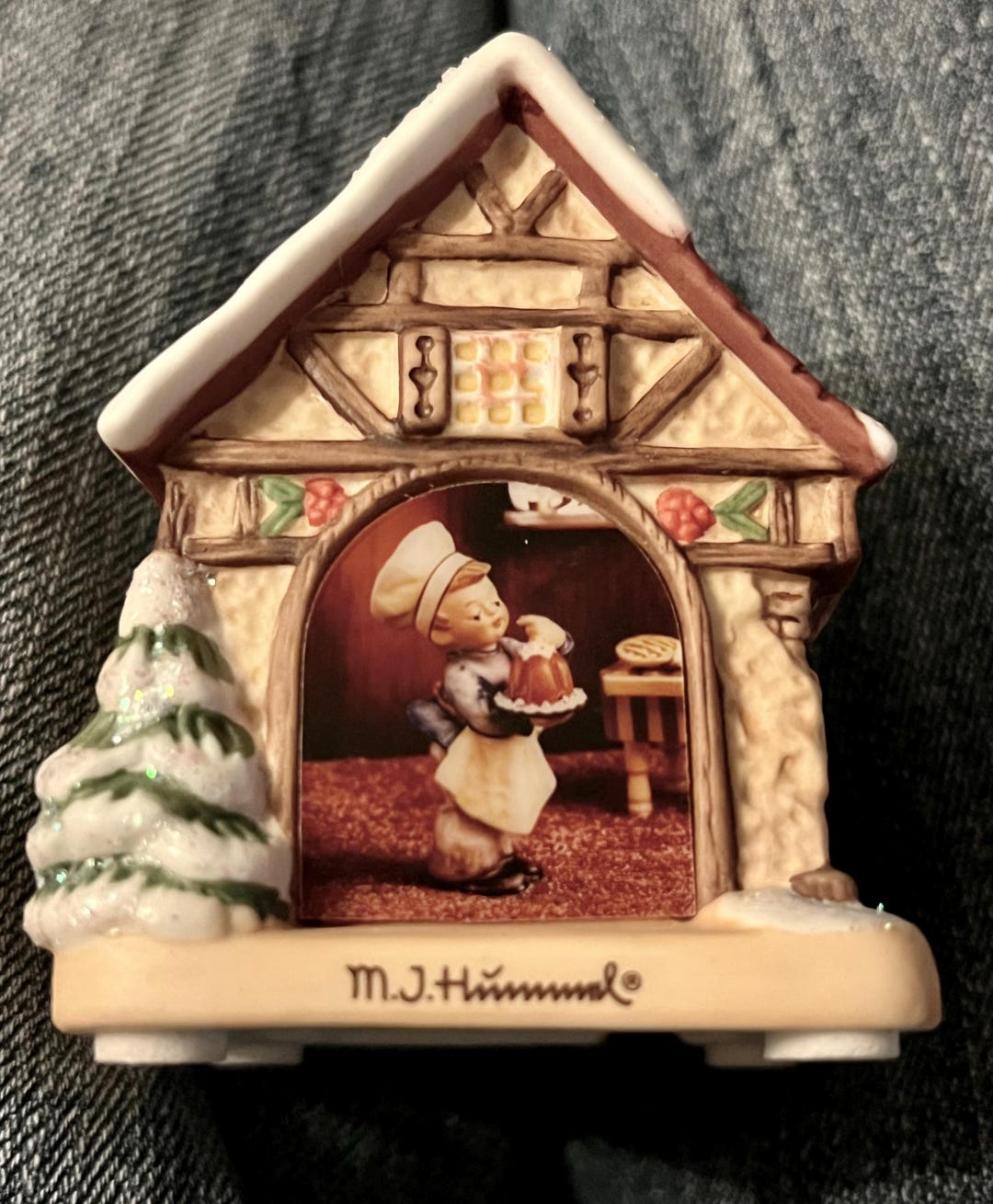 1999 Vintage Hummel Village Bakery Christmas Porcelain Light Cover ...