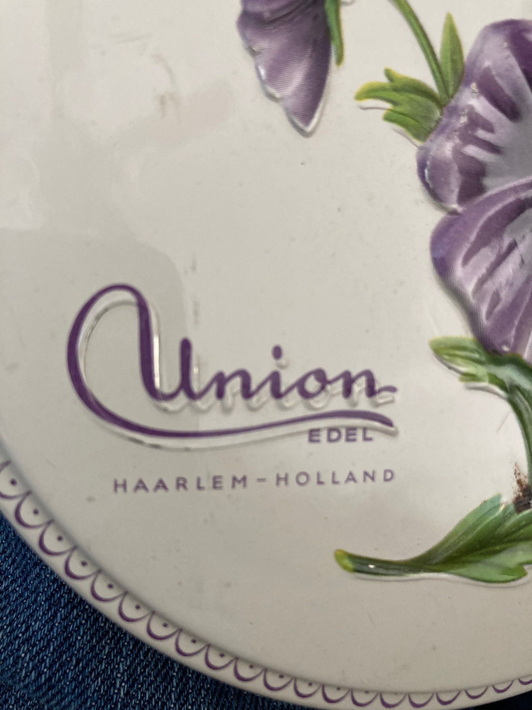 RARE Vintage Union Chocolate Works Lithograph Violet Small Embossed Tin ...