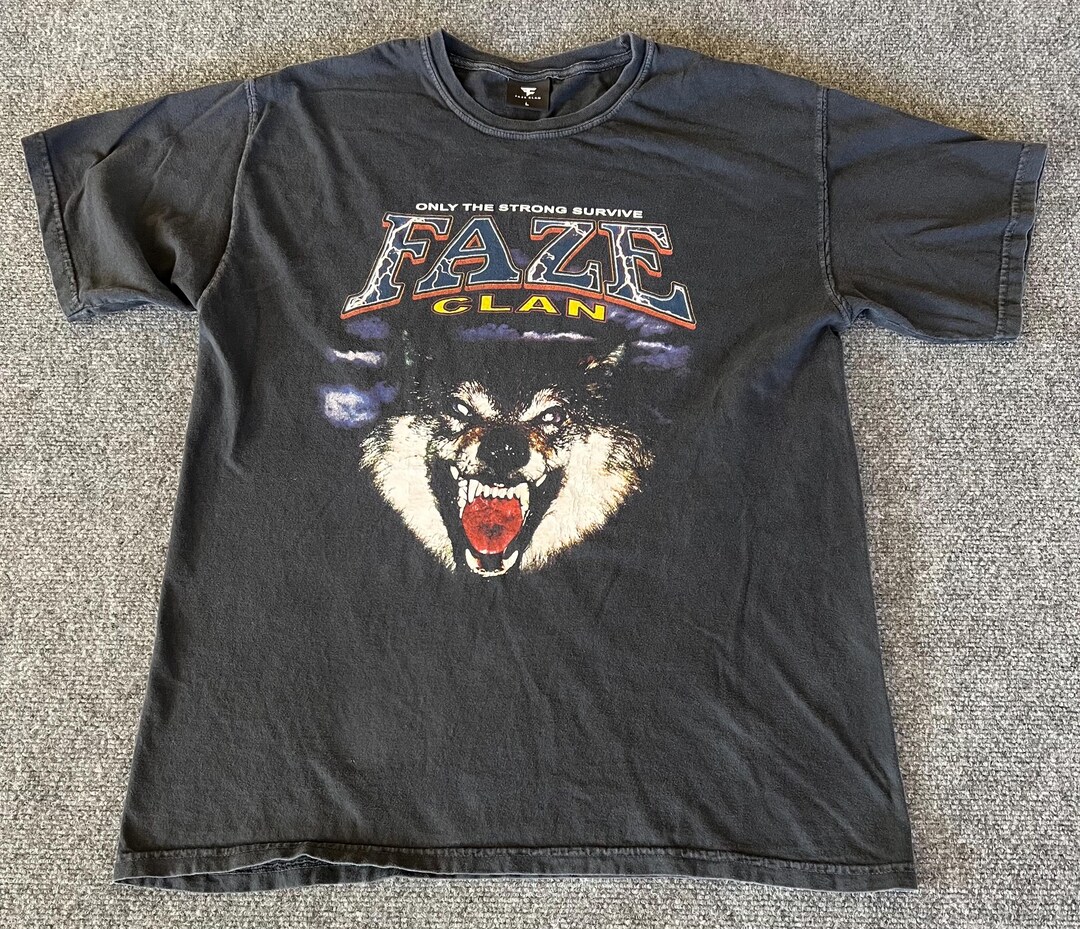 Faze Clan Mens L T Shirt Gray Wolf only the Strong Survive Gaming Gamer ...