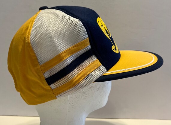 Vintage 3 Stripe SnapBack Hat “Classic Connecticut” B… - Gem