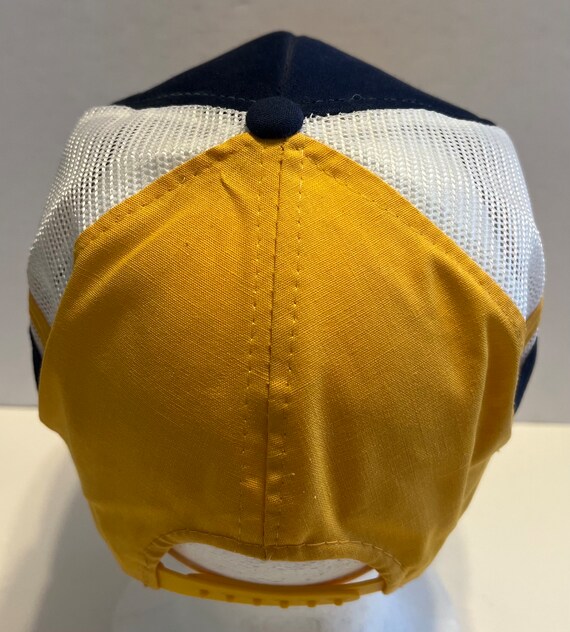 Vintage 3 Stripe SnapBack Hat “Classic Connecticut” B… - Gem