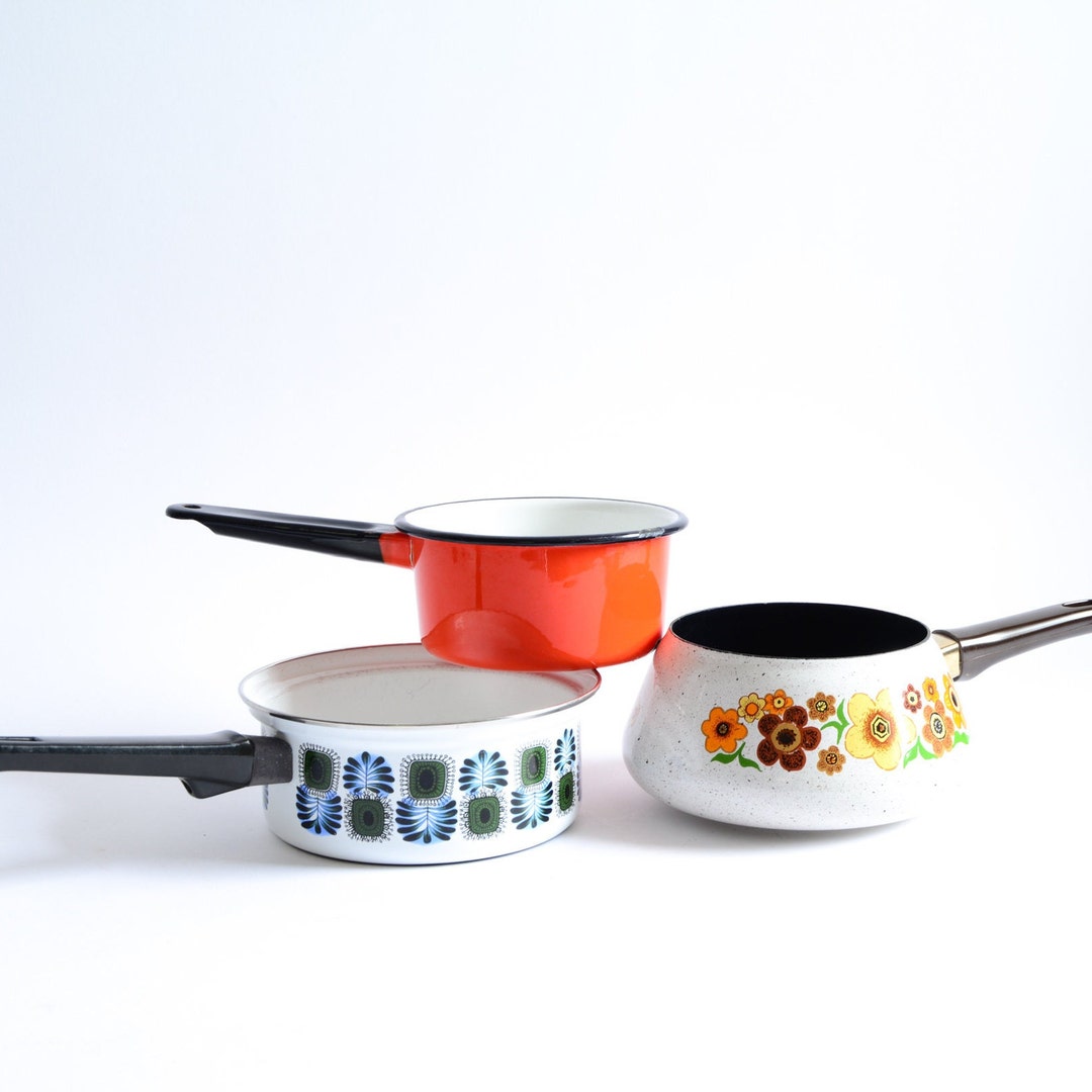 Vintage Cookware Retro Pans Austria Universal Made in Spain Vintage ...