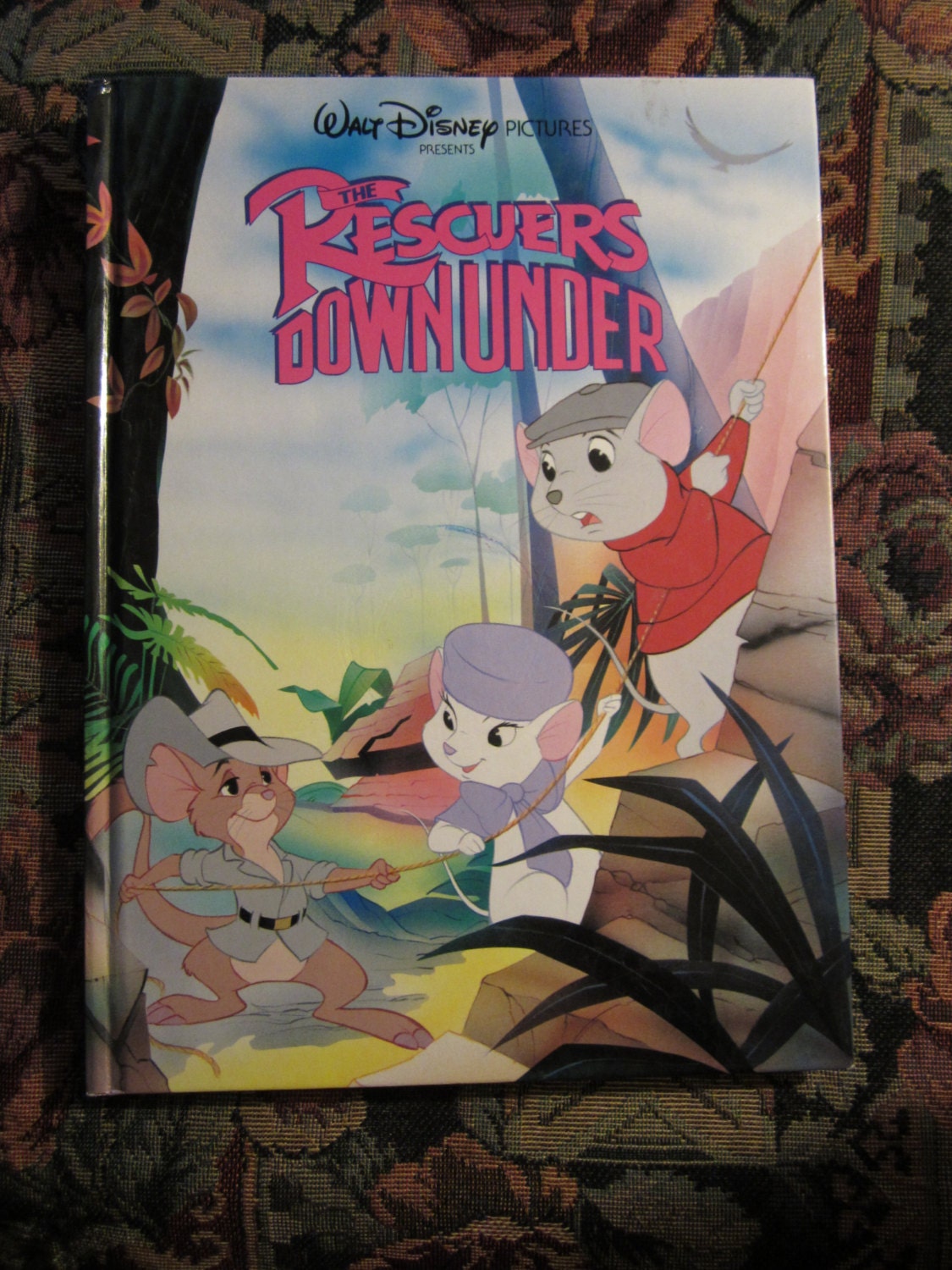 THE RESCUERS DOWNUNDER Walt Disney 1992 copy hard cover | Etsy