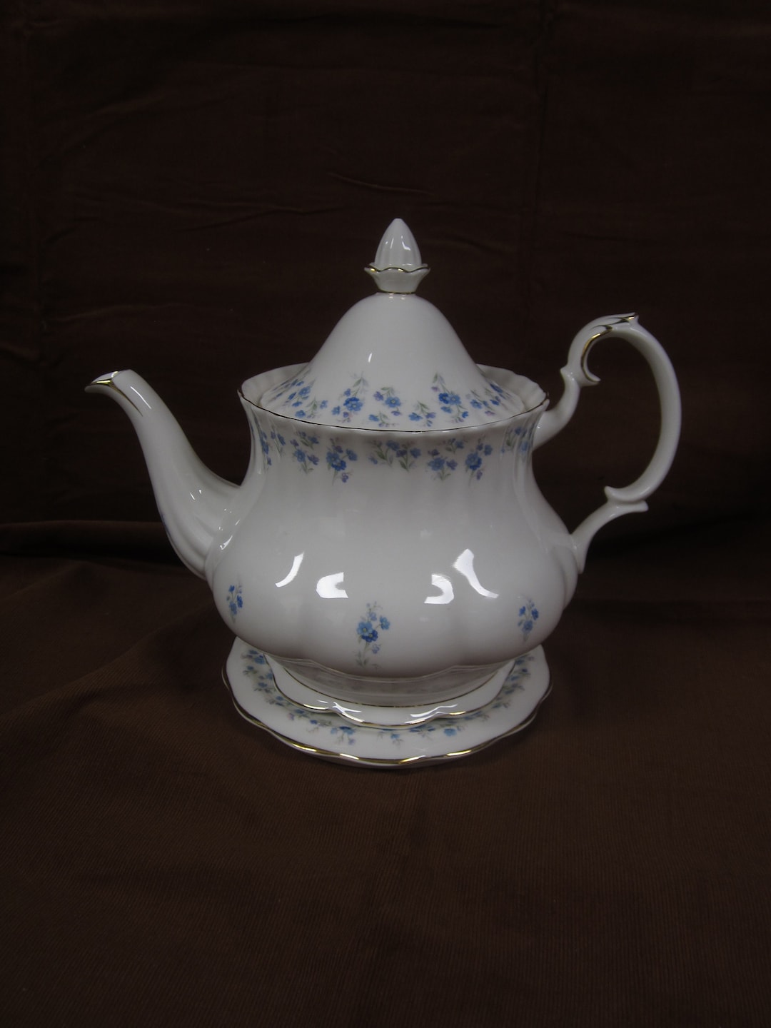 Royal Albert, Large Teapot, Memory Lane Pattern, Forget-me-nots, 6-8 ...