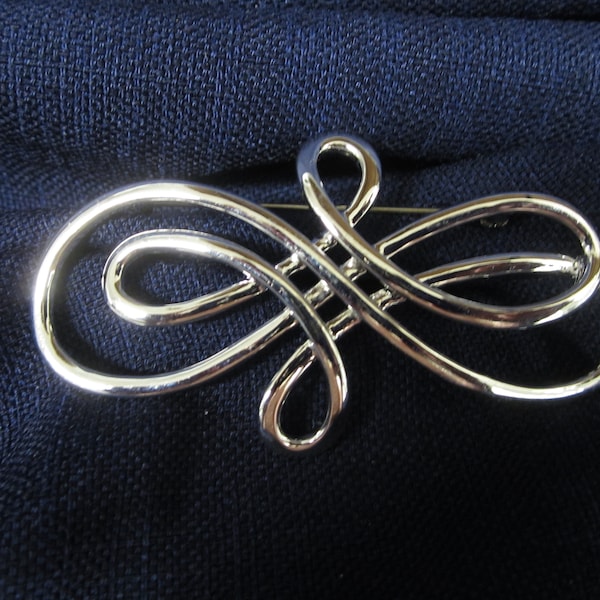 Butler Brooch - Etsy