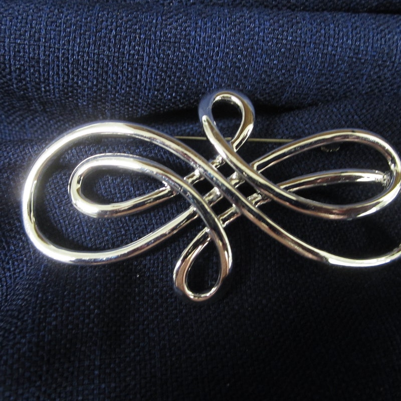 Butler Brooch - Etsy