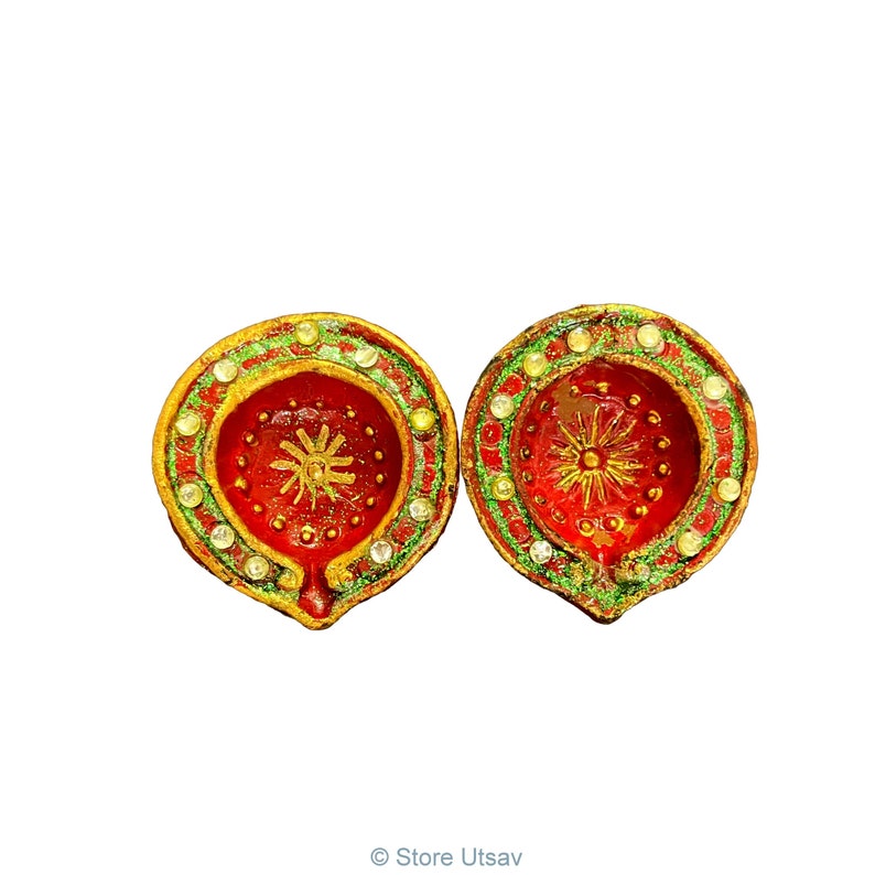 Red Diya Terracotta Floral With Green Glitter Border, Clay Candle ...