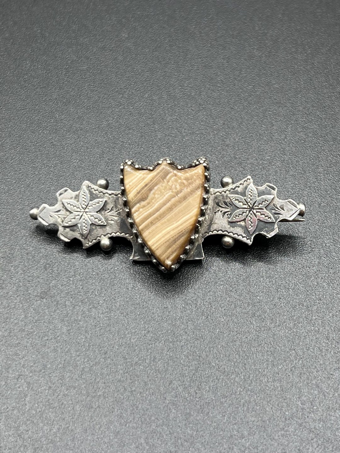 Antique Victorian Sterling Silver and Agate Shield Brooch Chester, 1844 ...